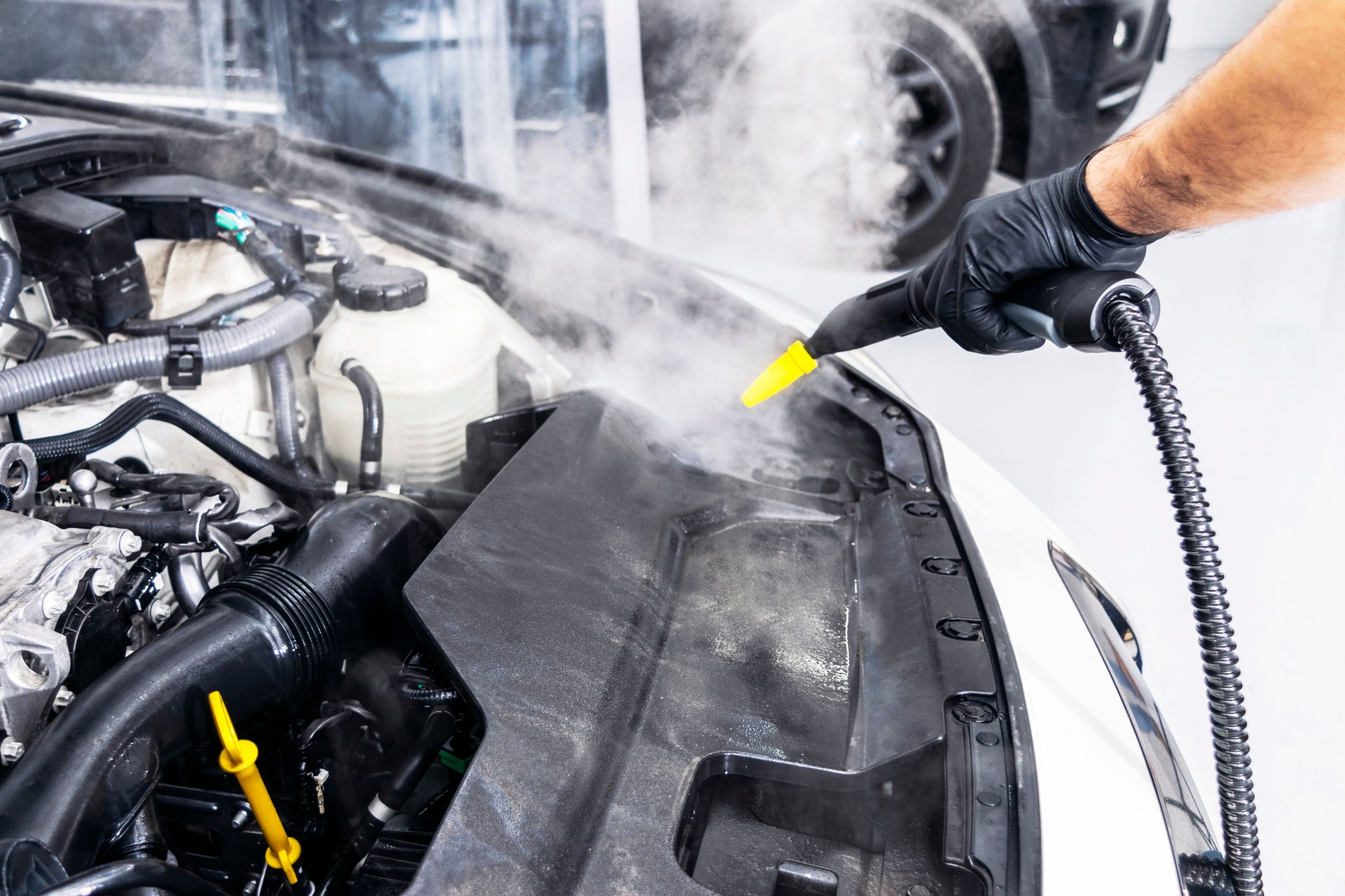 Professional Car Detailing Services in Qatar | Qar Service